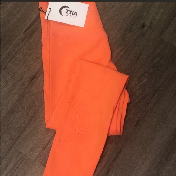 ZYIA | Pants & Jumpsuits | Zyia Coral Leggings2 | Poshmark